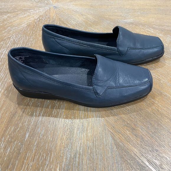Connie | Shoes | Connie Cuddles Diamond Navy Blue Slip On Loafers ...